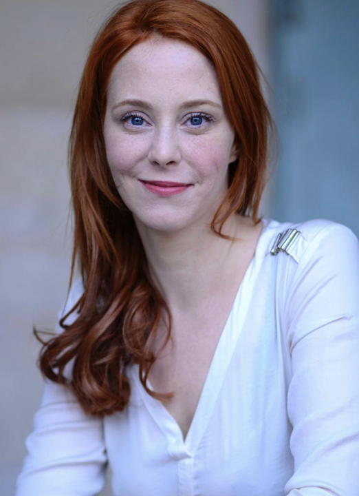 La comédienne et autrice Frédérique Auger rayonne en France - Mononews